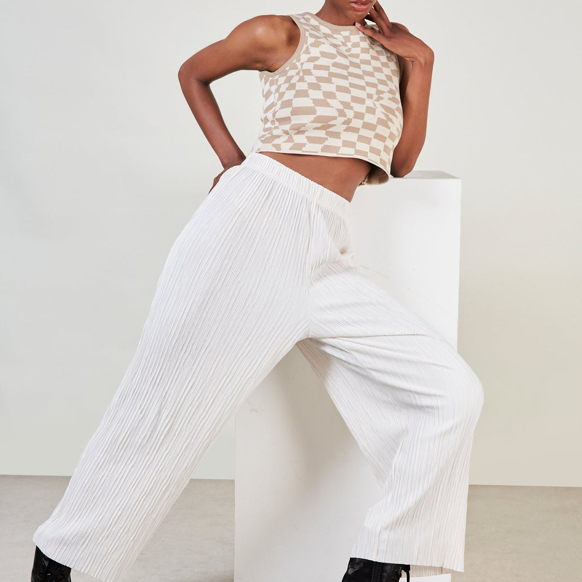 Ivory textured micro pleat trousers | Glassworks London