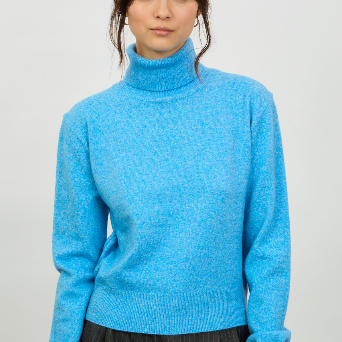 Baby blue thick short knit turtleneck | Glassworks London