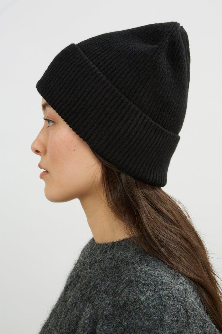 Black wool blend ribbed beanie hat | Glassworks London