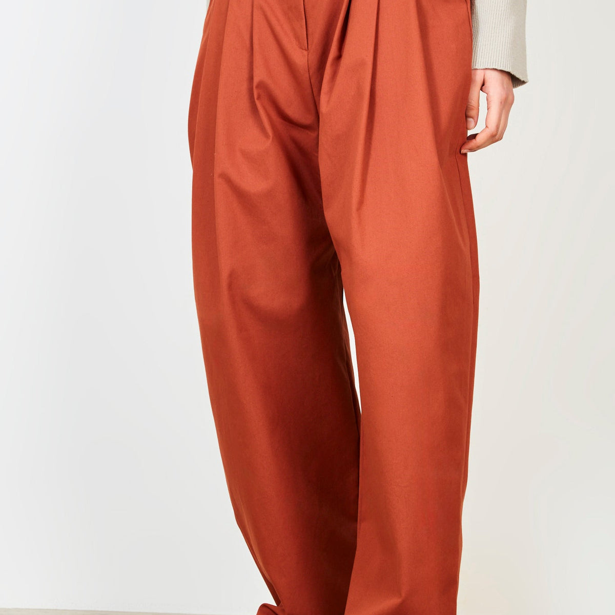 Brick orange multipleat trousers | Glassworks London